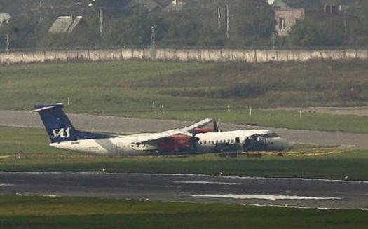 DE HAVILLAND CANADA, DASH- 8 – EL MUNDO DE LOS AVIONES COMERCIALES